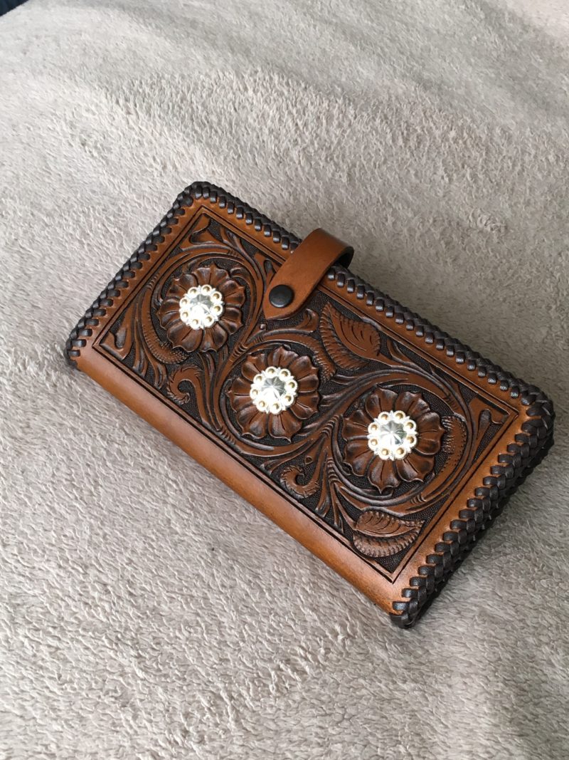 Handmade Leather Products made by Artisans